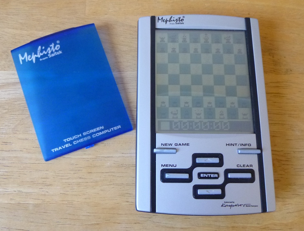 Mephisto Touch Screen Travel Chess Computer – Schachcomputer.info Wiki